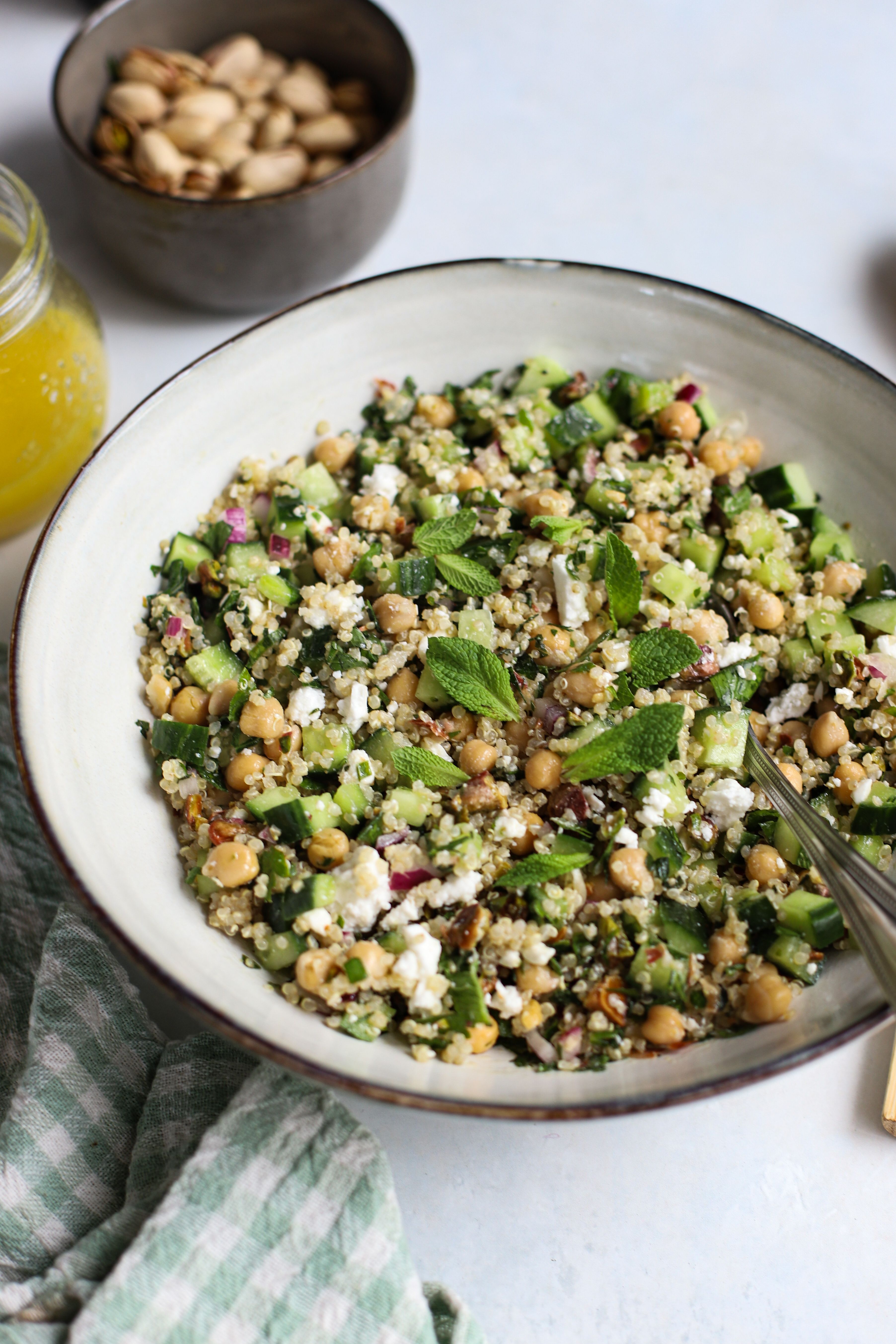 Fresh quinoa salad Jennifer Aniston style | Kazidomi healthy recipes